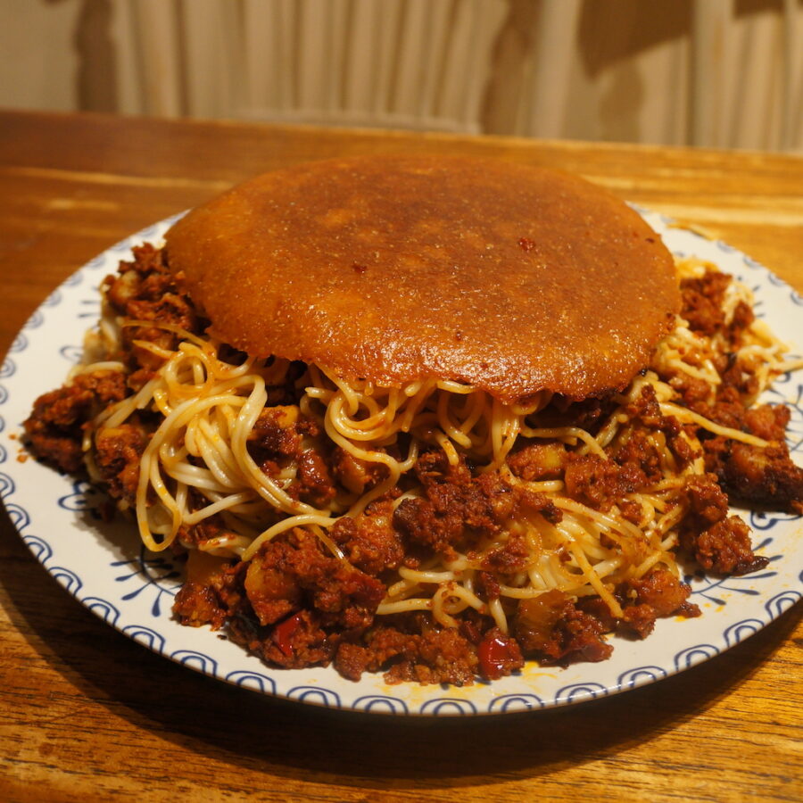 Vegan Iranian Spaghetti Bolognese - Macaroni with tahdig - ماکارونی ...